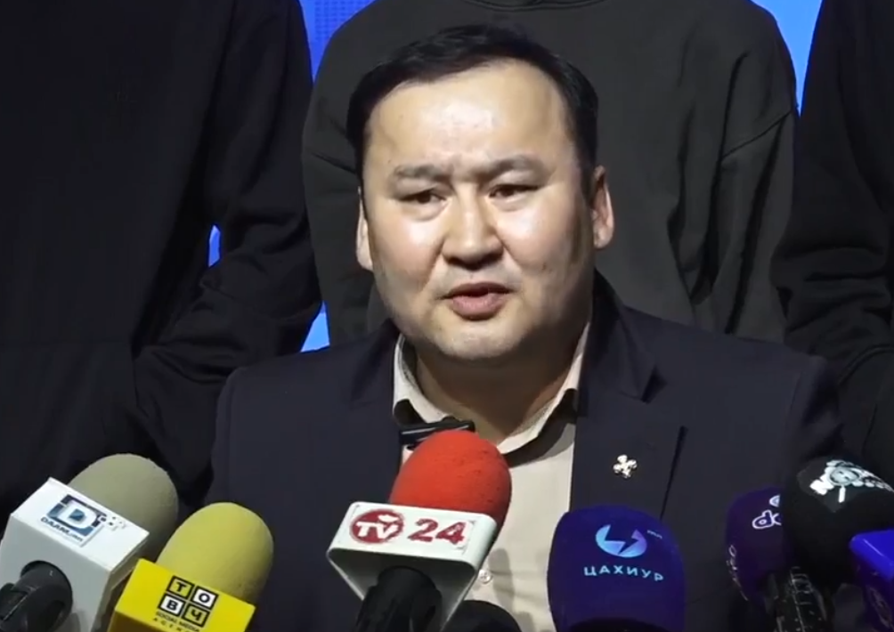 "Ч.Хүрэлбаатар сайдыг мөнгө тараасан асуудлаар шалгуулна"